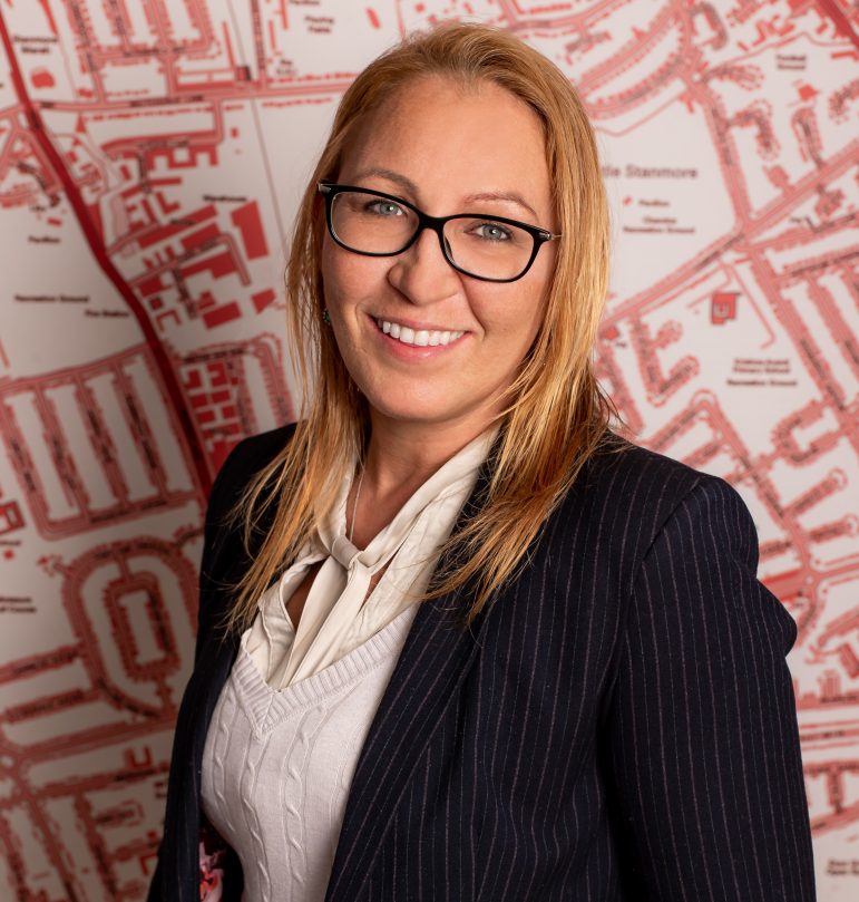 Women working in estate agency ‘had to learn how to play the game ...